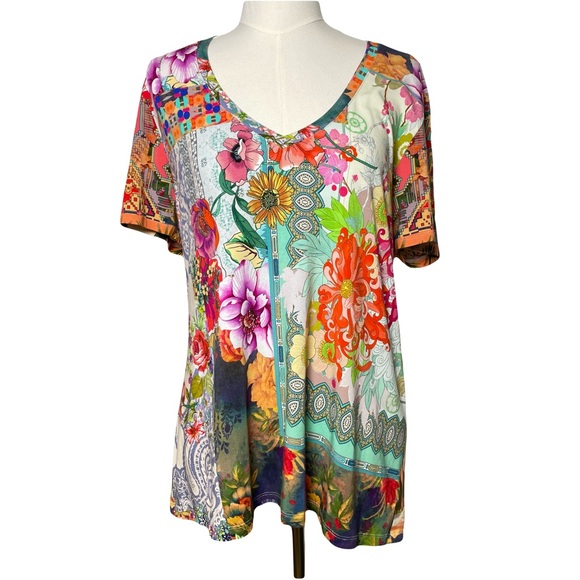 Johnny Was | Tops | Johnny Was The Janie Favorite V Neck Tee Xl | Poshmark
